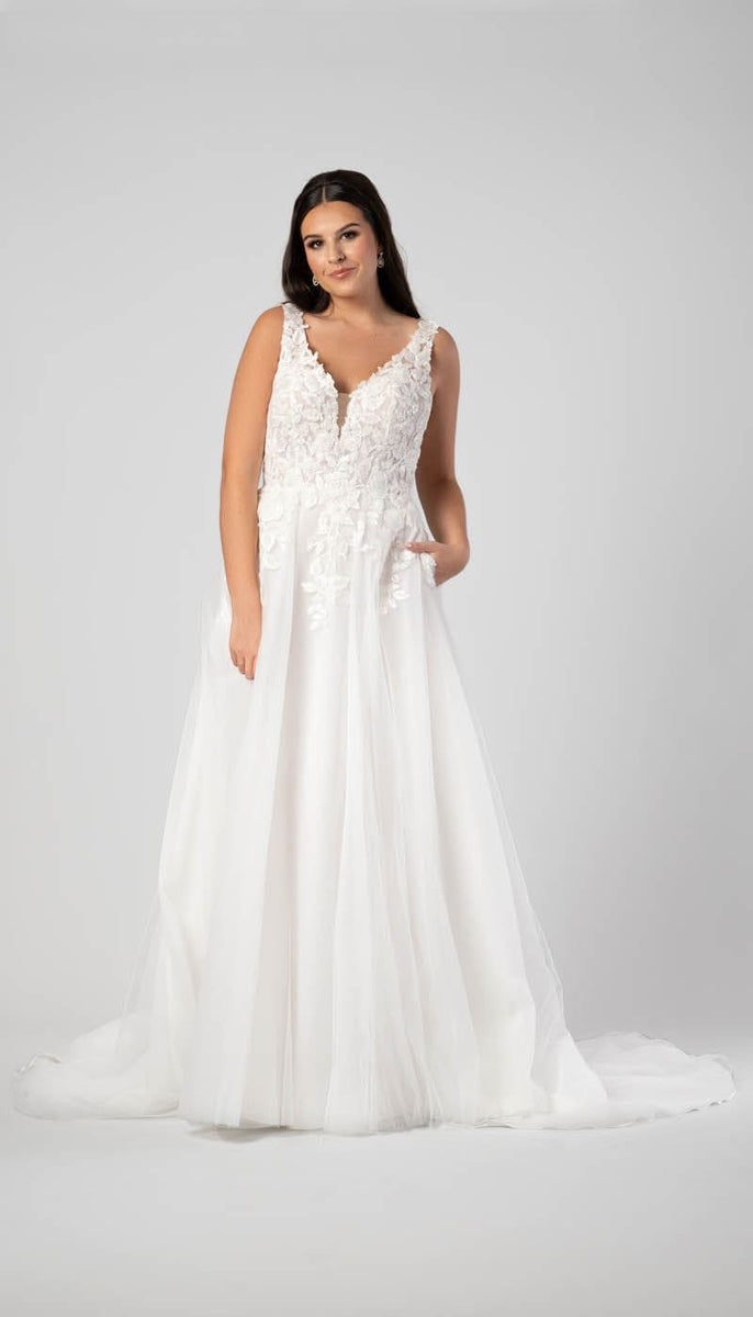 Lace A-line Wedding Dress | Kennedy Blue Donna